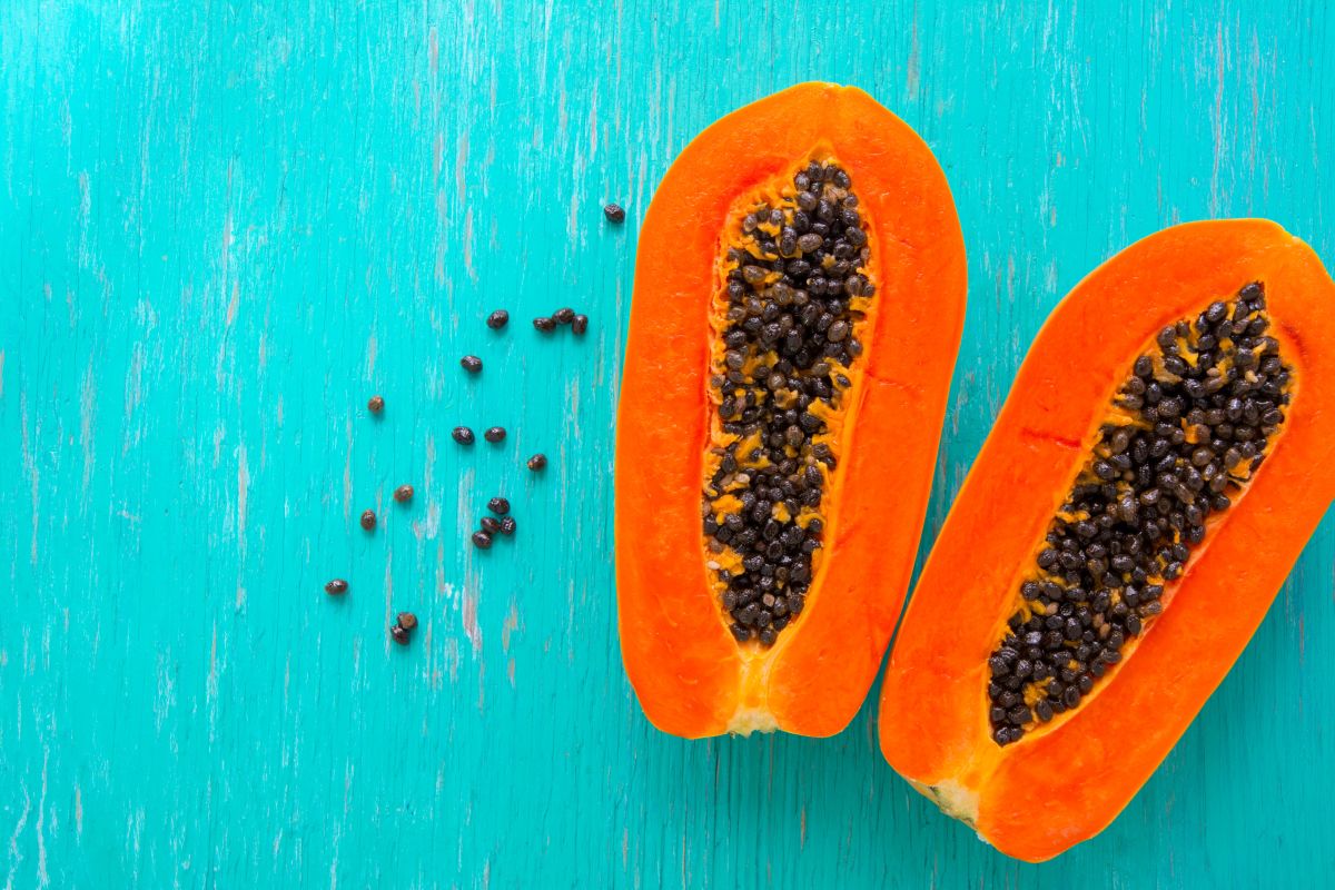 8 beneficios de comer papaya al desayuno - La Opinión