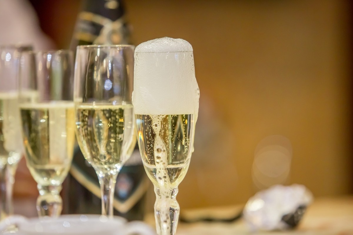 10 datos curiosos que debes saber sobre el champagne - La Opinión