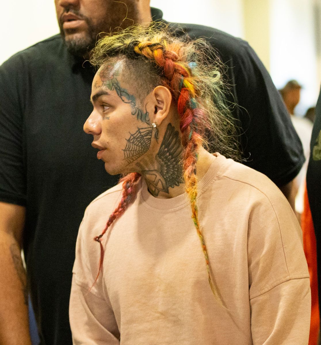 El rapero Tekashi 69 será liberado “inmediatamente” por la crisis de ...