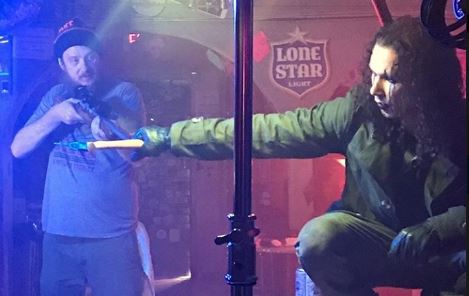 Director hispano le da vida al cómic “The Crow” en las calles de ...