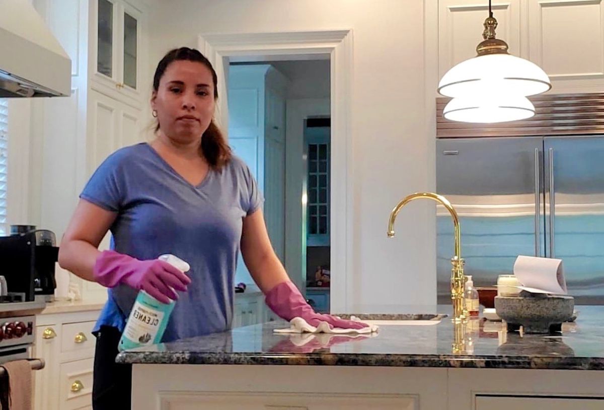 Dinero de migrantes: “Salvando a México” en plena pandemia - La Opinión