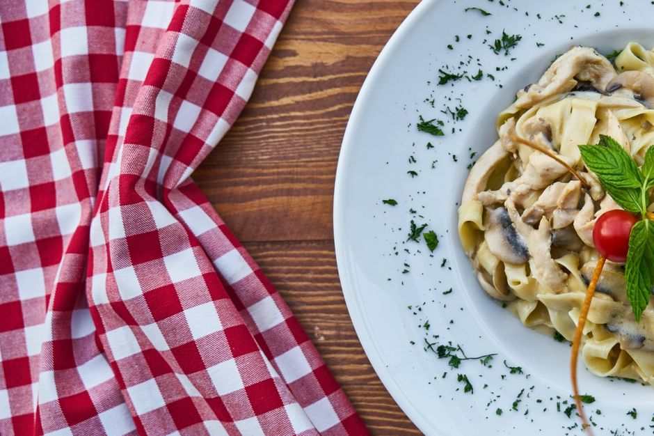 5 exquisitas salsas para pasta que no necesitan tomates - La Opinión