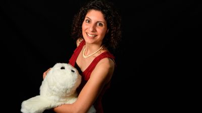 El robot foca que reduce el dolor y aumenta felicidad - La Opinión