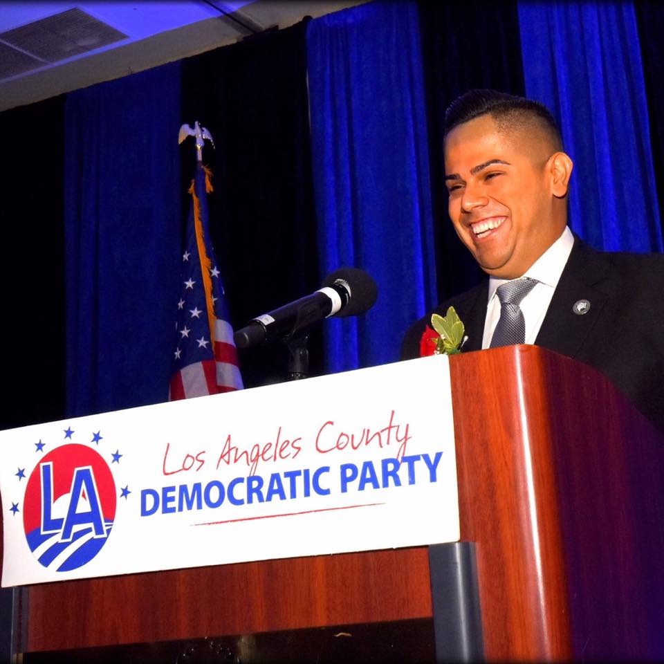 Mark González, primer latino en dirigir a los demócratas en Los Ángeles ...