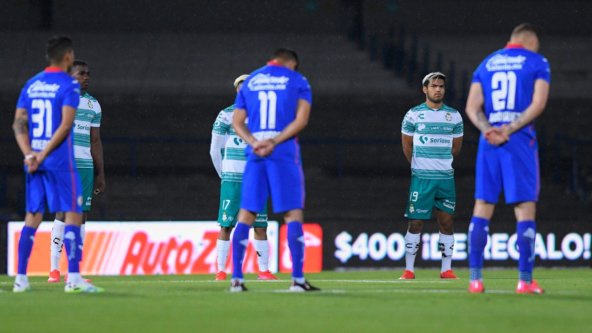 Luto en Cruz Azul: muere Norberto Ángeles - La Opinión