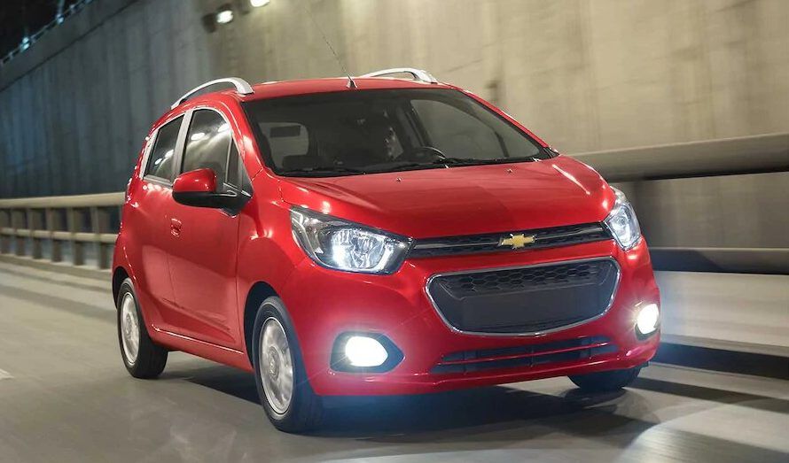 Cuáles son los 5 autos compactos preferidos en México - La Opinión
