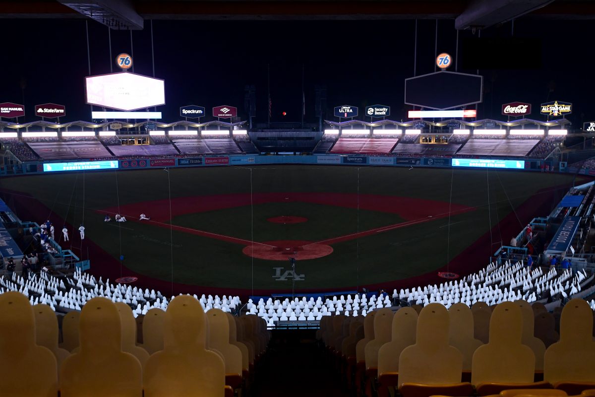 Solo esto faltaba: apagón en el estadio de los Dodgers en horas finales ...
