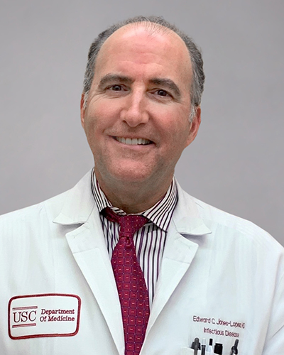 Doctores: "Por fin una luz al final del túnel" - La Opinión