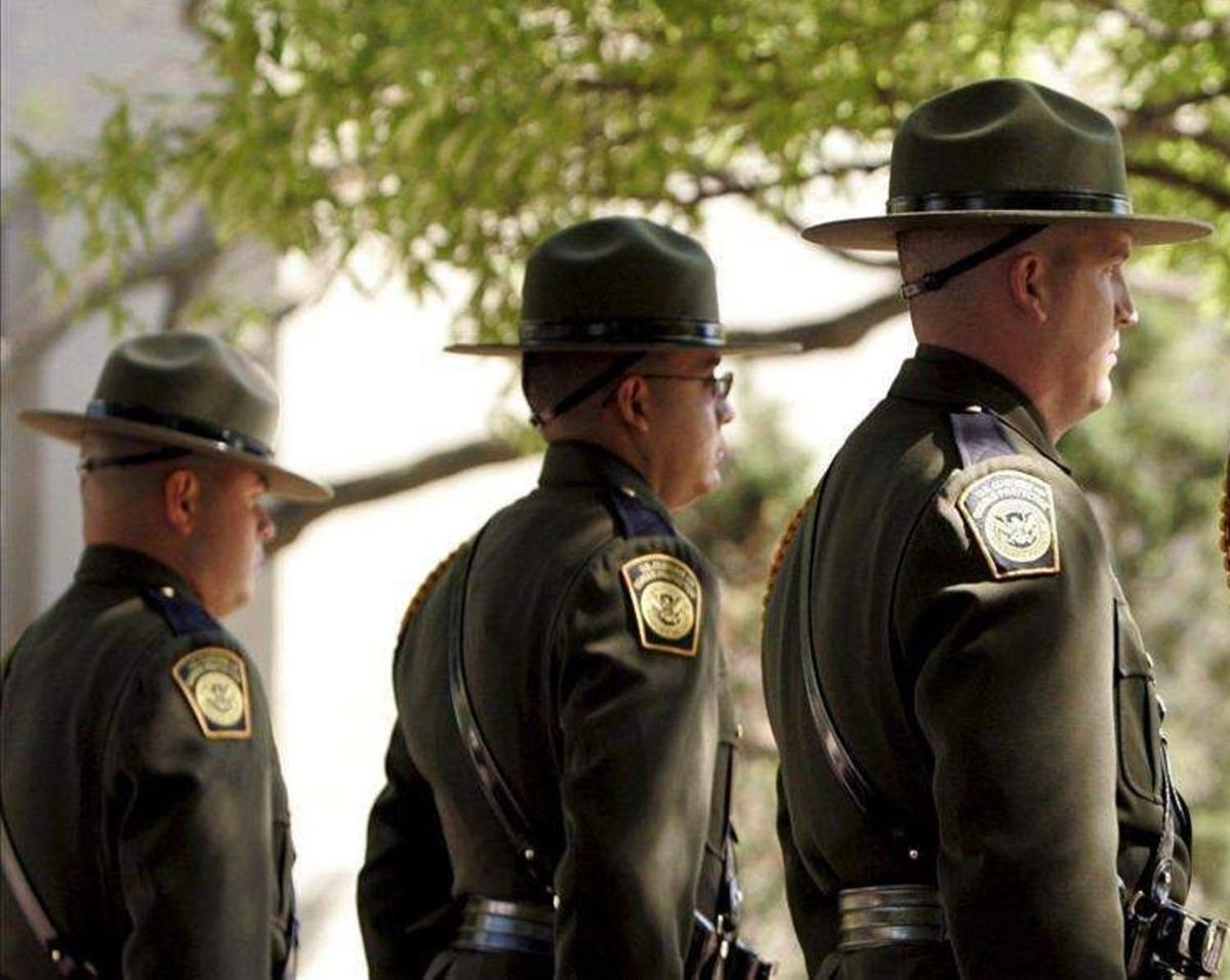 Madre fue baleada en el cementerio enterrando a su hijo, víctima de ...