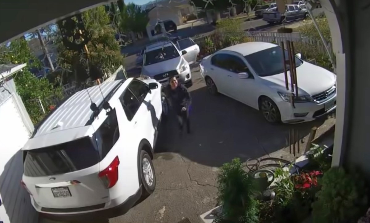 VIDEO: LAPD tras la pista de hispano que asesinó a su ex mujer y madre ...