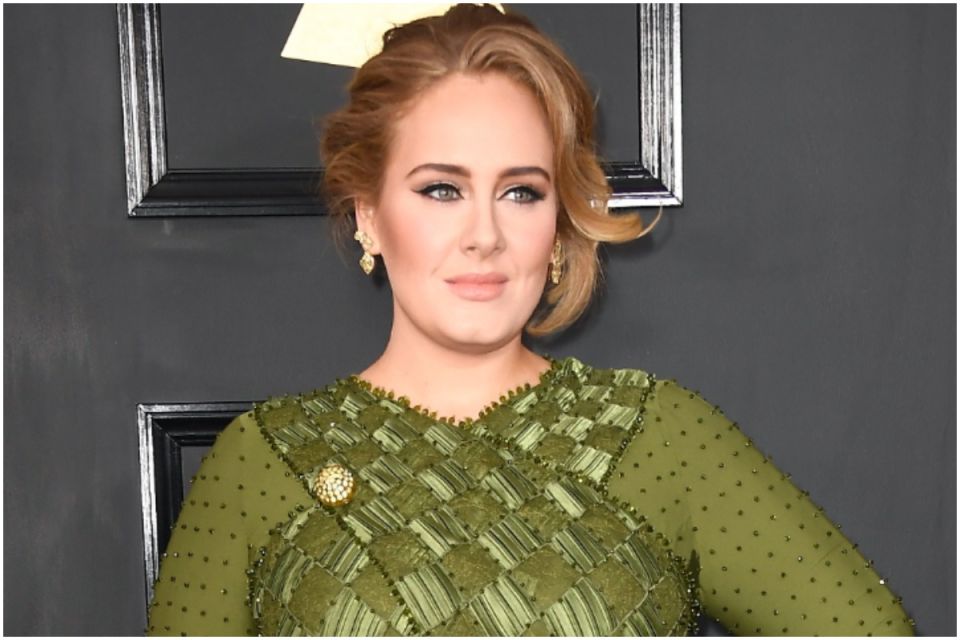 Conoce la increíble e histórica mansión que Adele está malvendiendo en ...