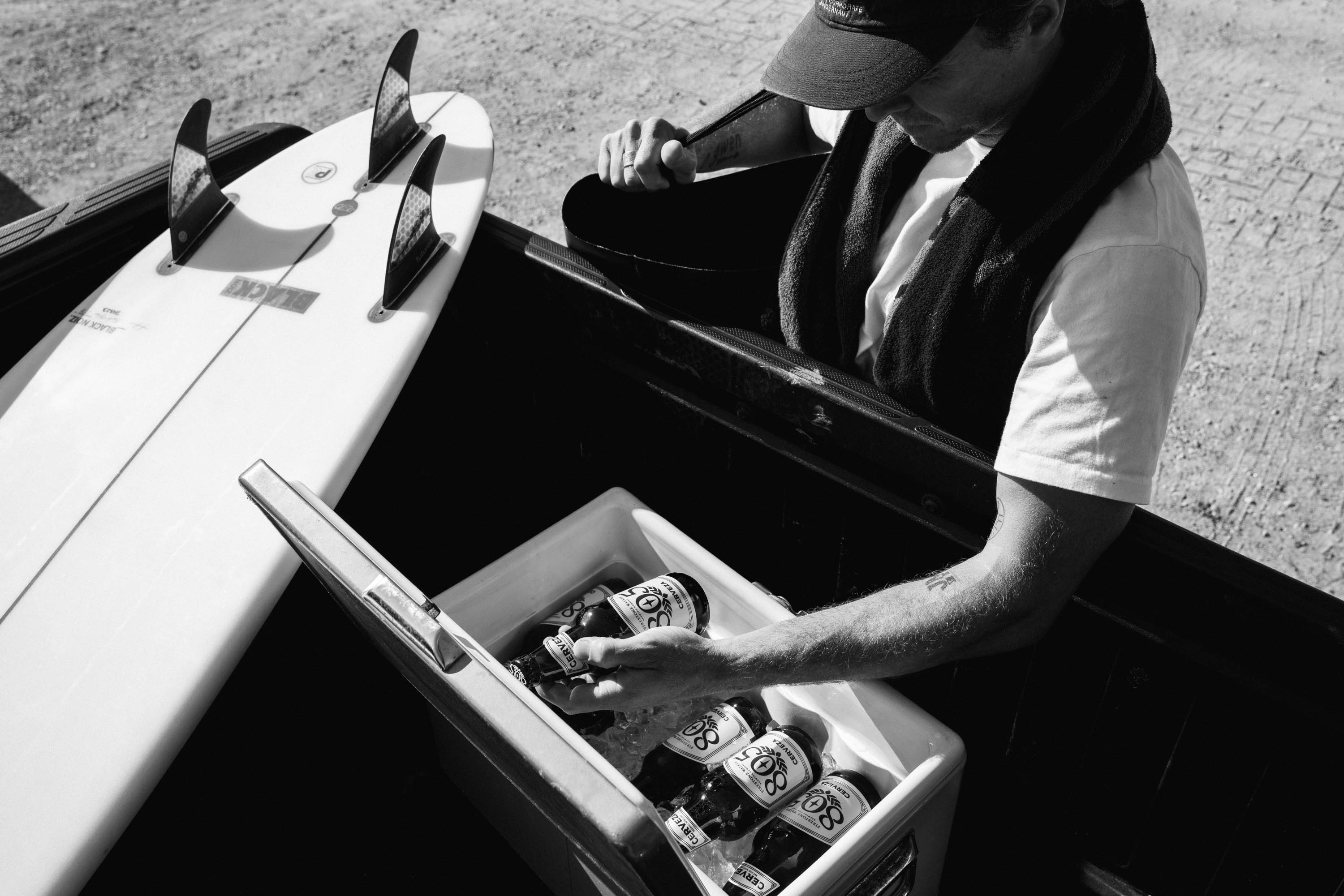 805 Cerveza, una “chela” para refrescarse sin dar muchas vueltas - La ...