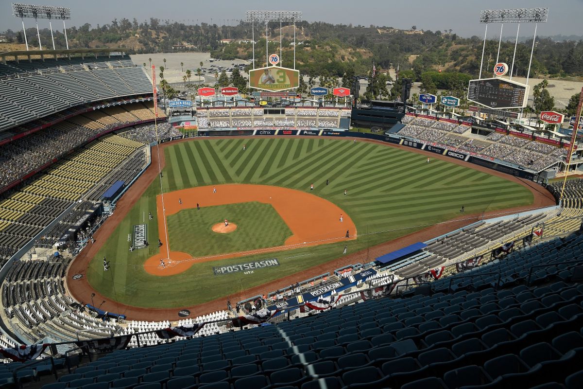 Es oficial: California permitirá aficionados en estadios para el ...