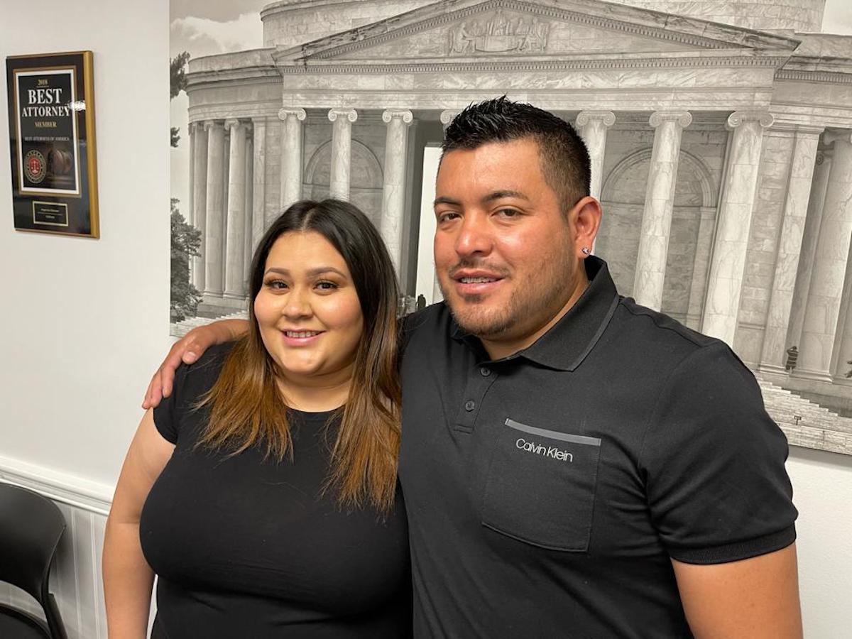 El amor ayuda a pareja a sobrellevar COVID y retraso de 'green card ...