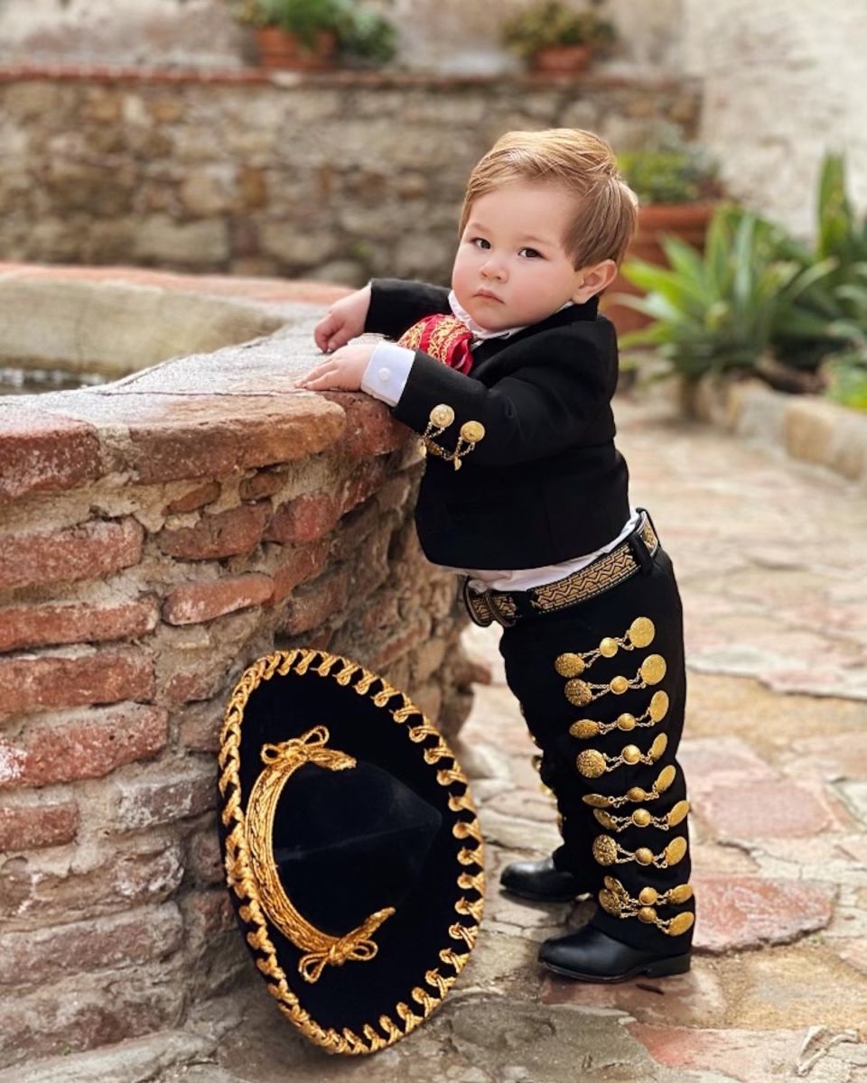 Celebran ‘a la mexicana’ a niño que nació al estallar la pandemia - La ...