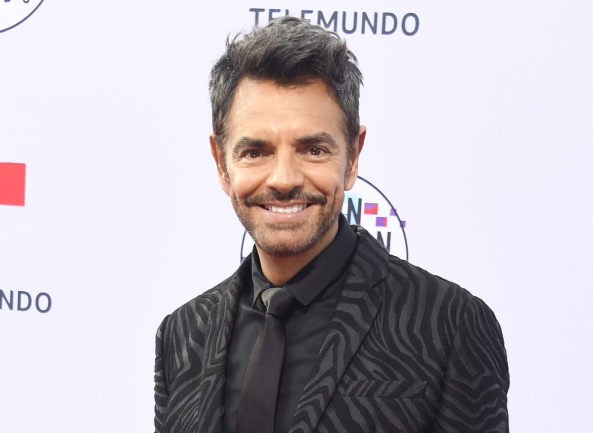 Los detalles de la nueva serie de comedia de Eugenio Derbez para Apple ...