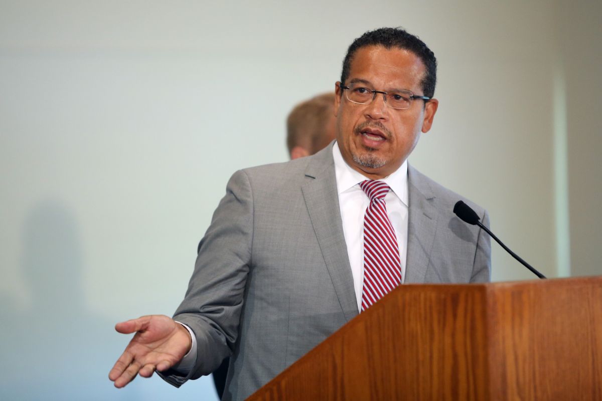 Fiscal general de Minnesota llevará el caso contra la exoficial Kim ...
