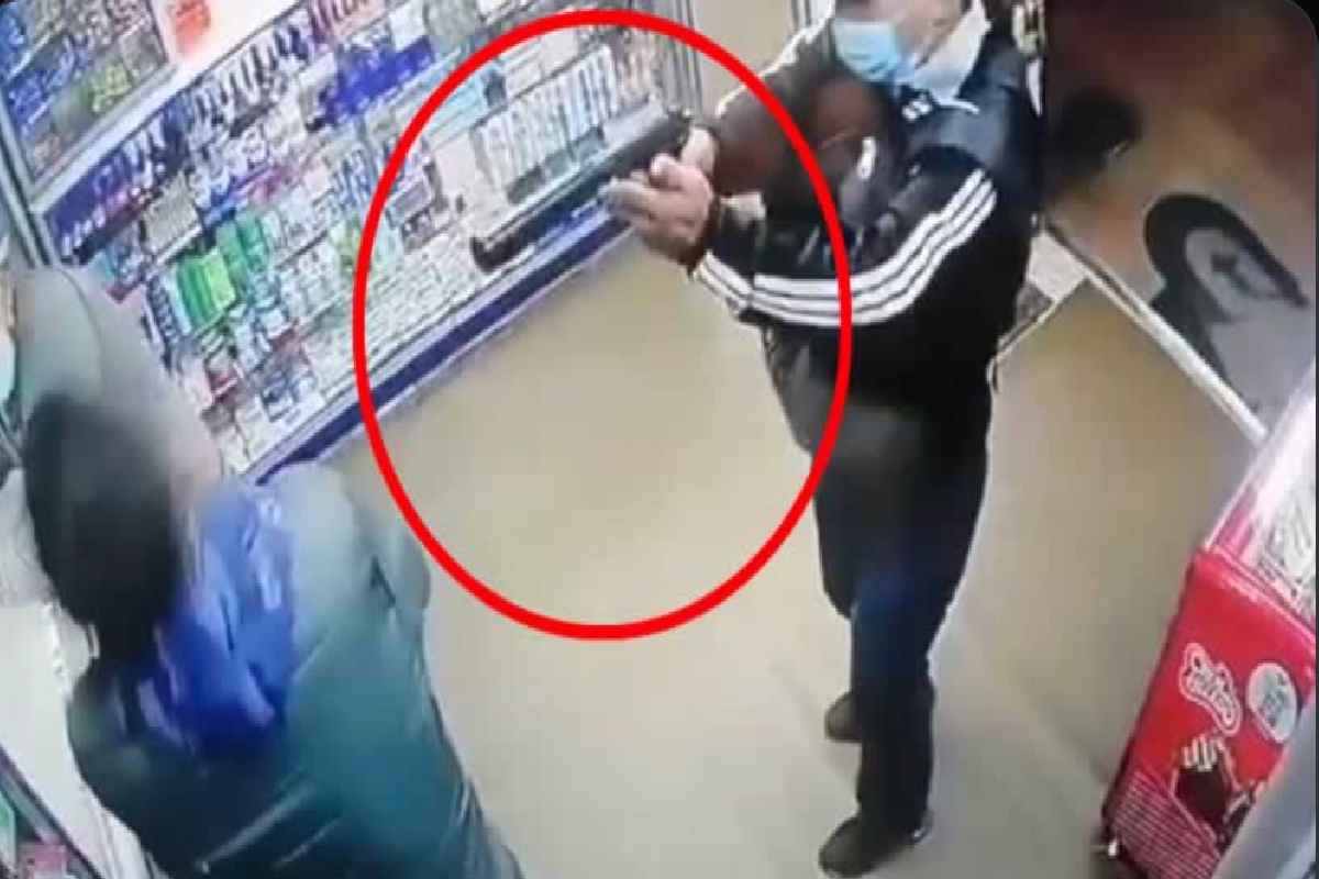 Video Momento Exacto Que Sicario Mata A 3 Personas Al Estilo Narco