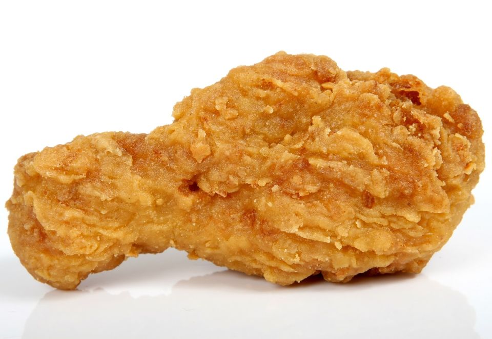 El secreto de KFC para su pollo crujiente: paso a paso para hacerlo en ...