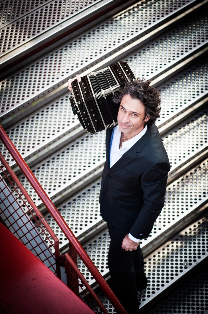 Juanjo Mosalini celebra con 'Cien años' a Piazzolla - La Opinión