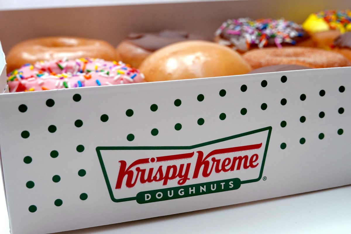 Conoce dónde puedes recibir donas gratis en el Súper Martes - La Opinión