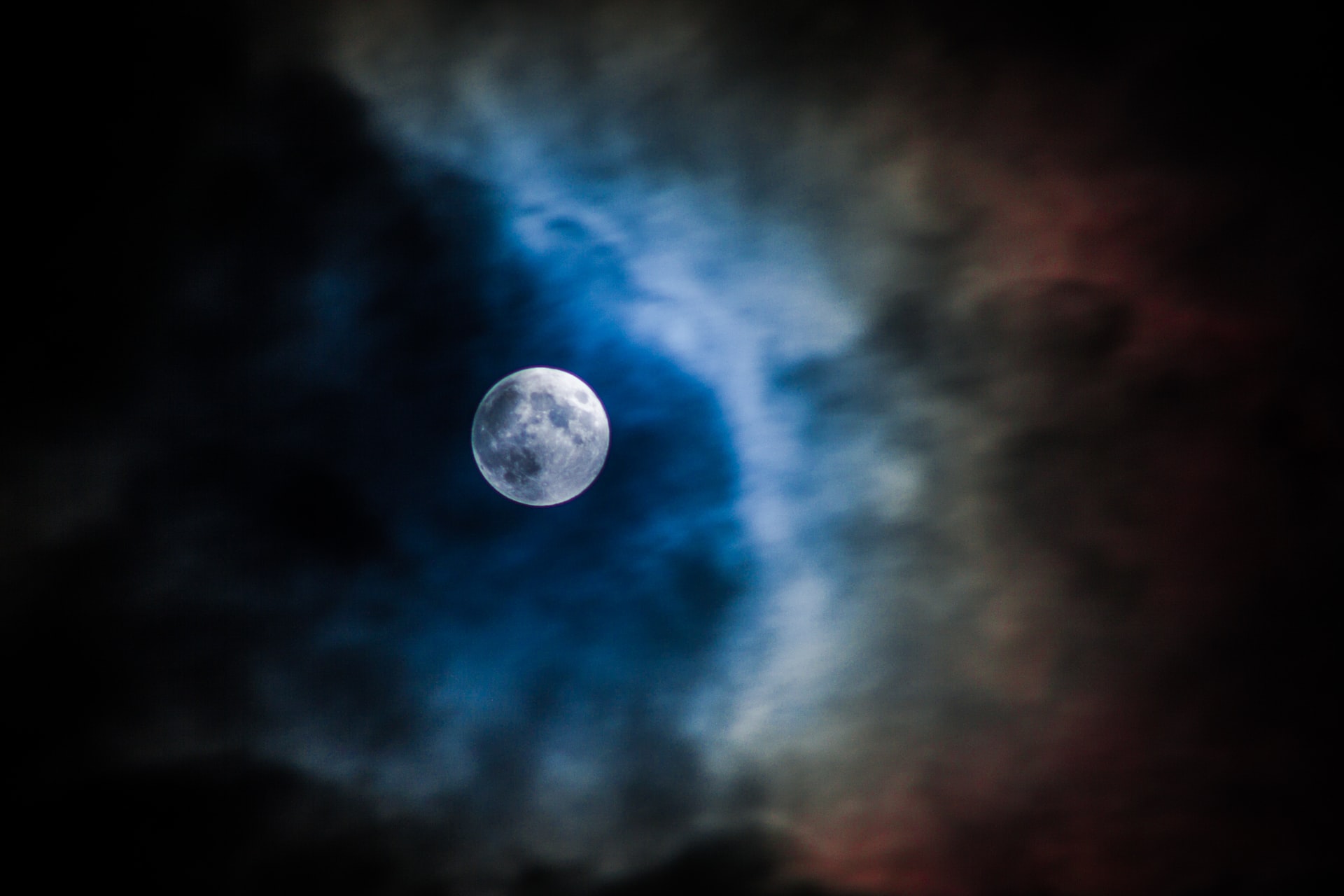 Luna llena de Esturión: el significado espiritual de esta "Luna azul ...
