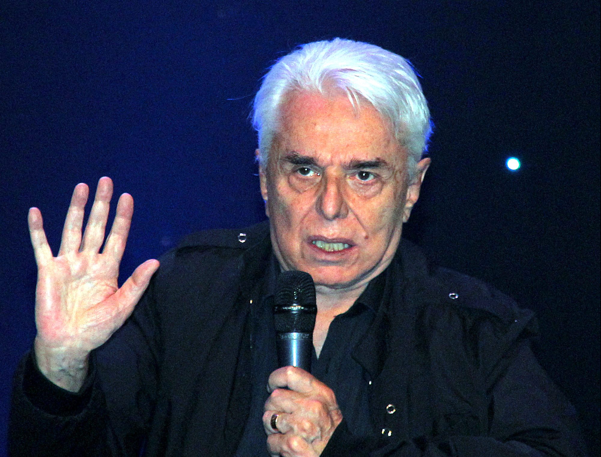 Expareja de Luis Enrique Guzmán estalla contra Enrique Guzmán tras ...