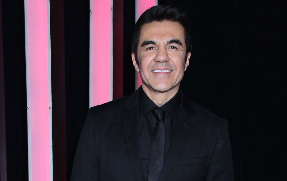 La ‘locura’ por amor de Adrián Uribe y su esposa que enloqueció a sus ...