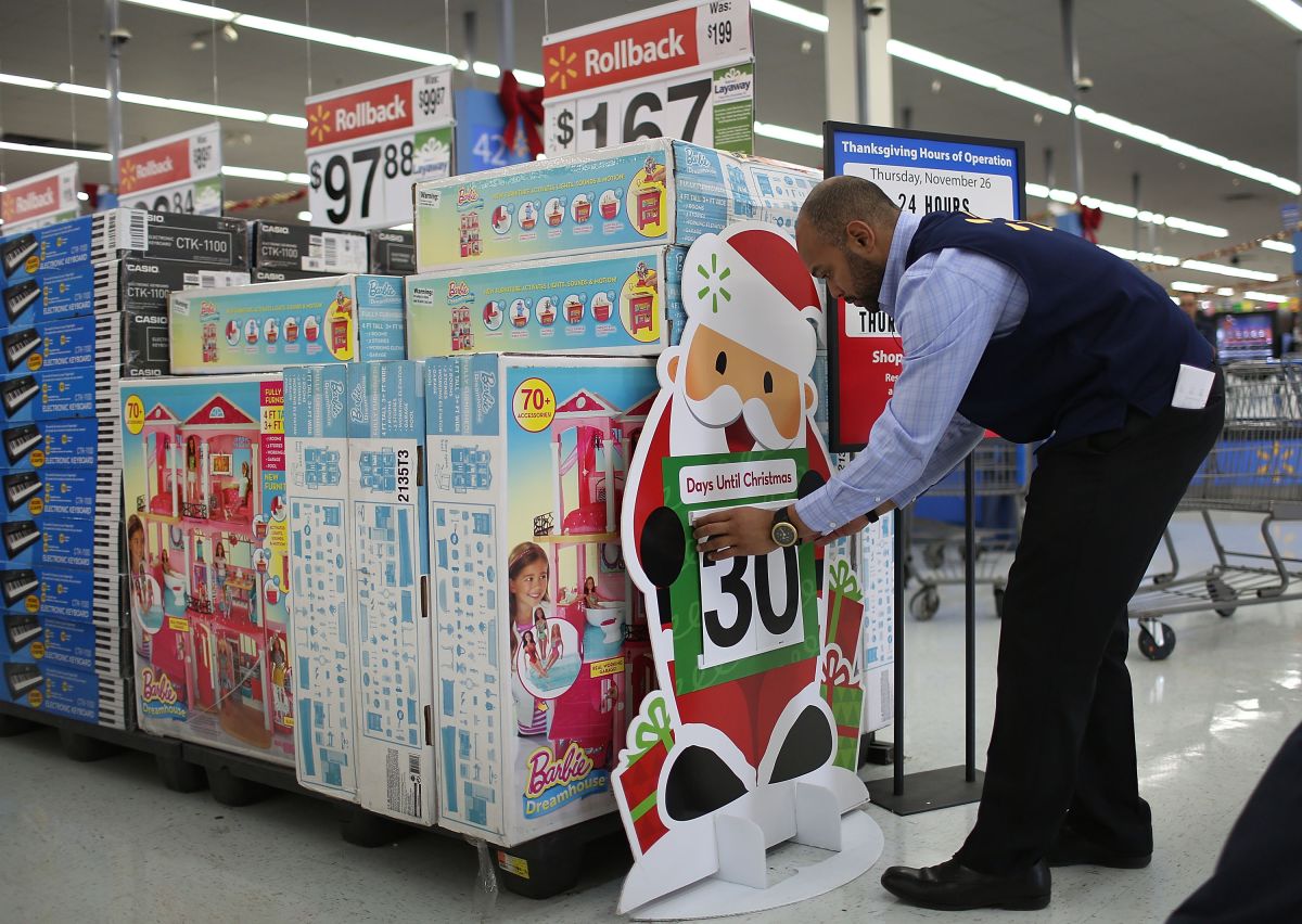 Por qué Costco, Walmart y Target cierran en Navidad - La Opinión