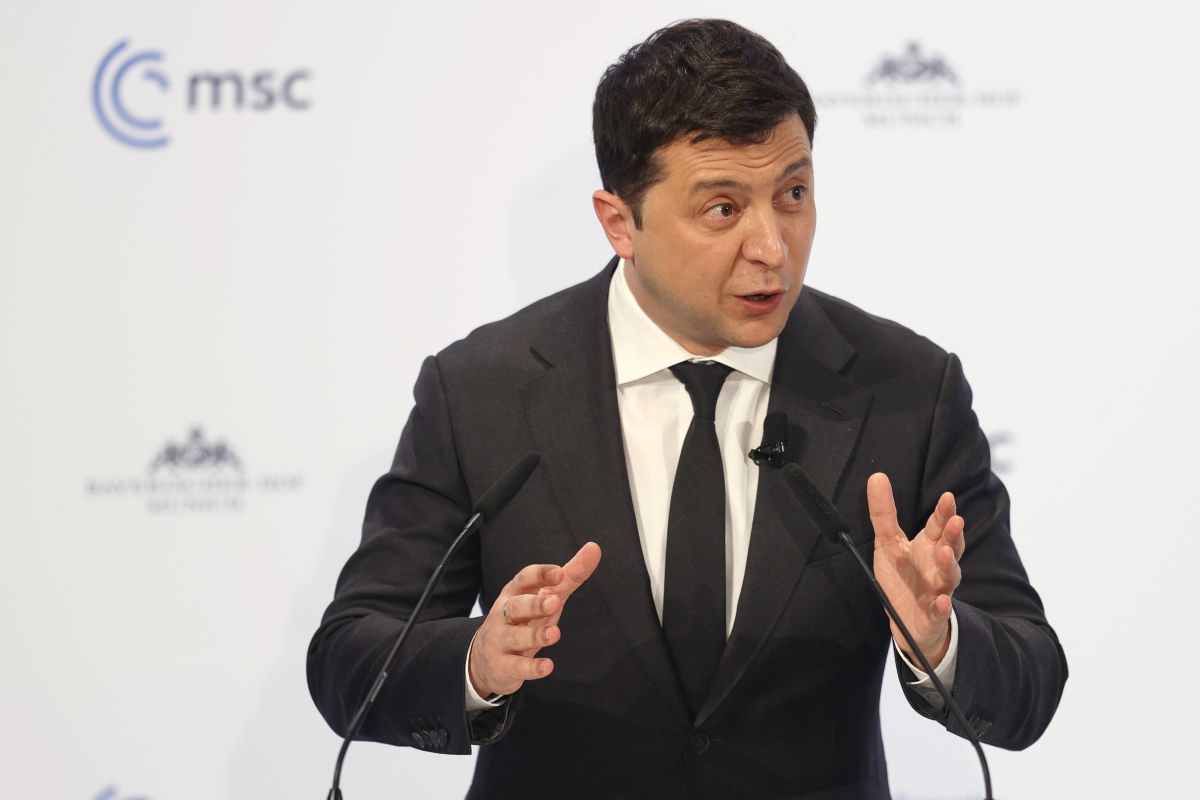 Zelensky Pide A Putin Que Se Siente A La Mesa De Negociaciones Para