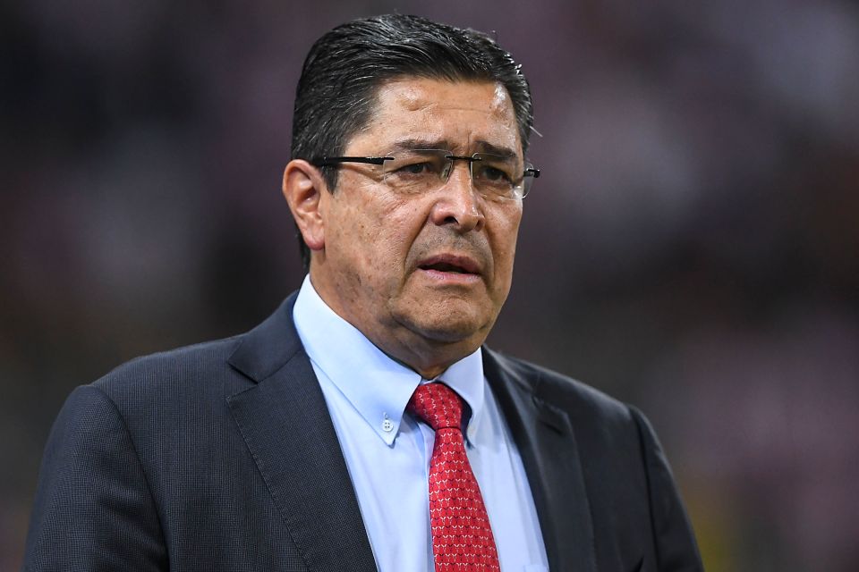 ¿Cuánto cobra “El Flaco” Tena como DT de la selección de Guatemala? El ...