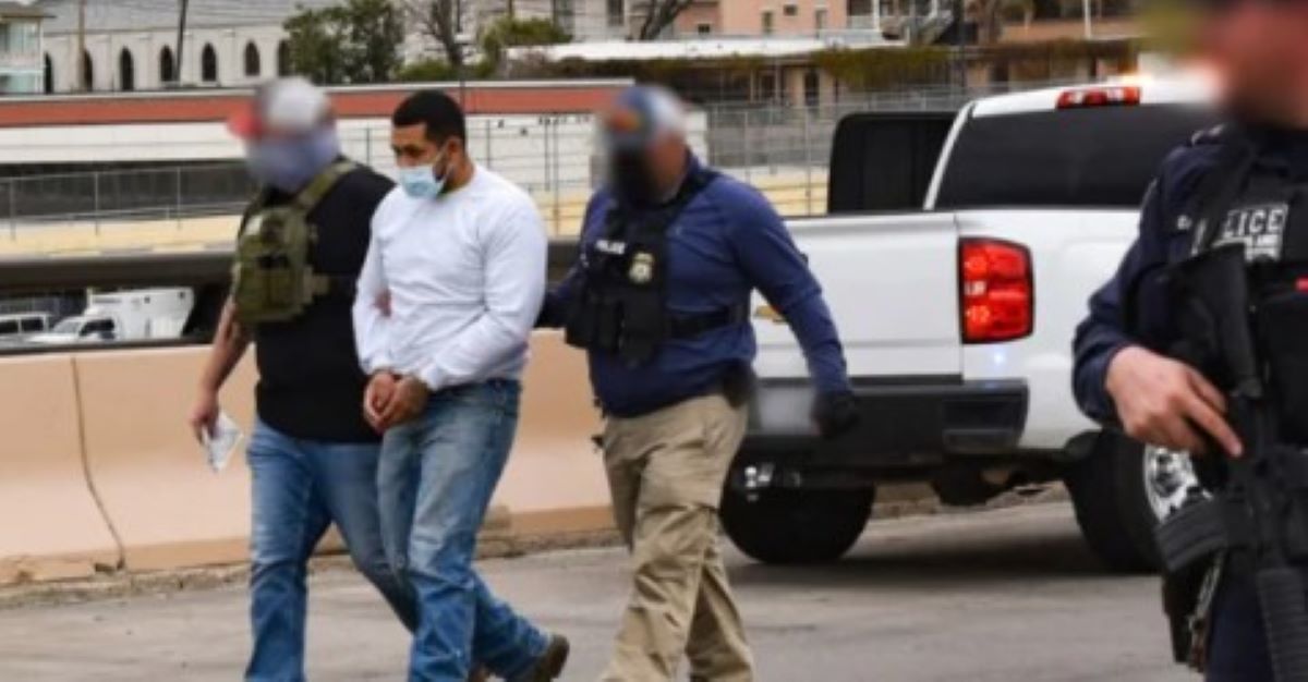 Presunto asesino mexicano es deportado por cuarta vez de los Estados ...