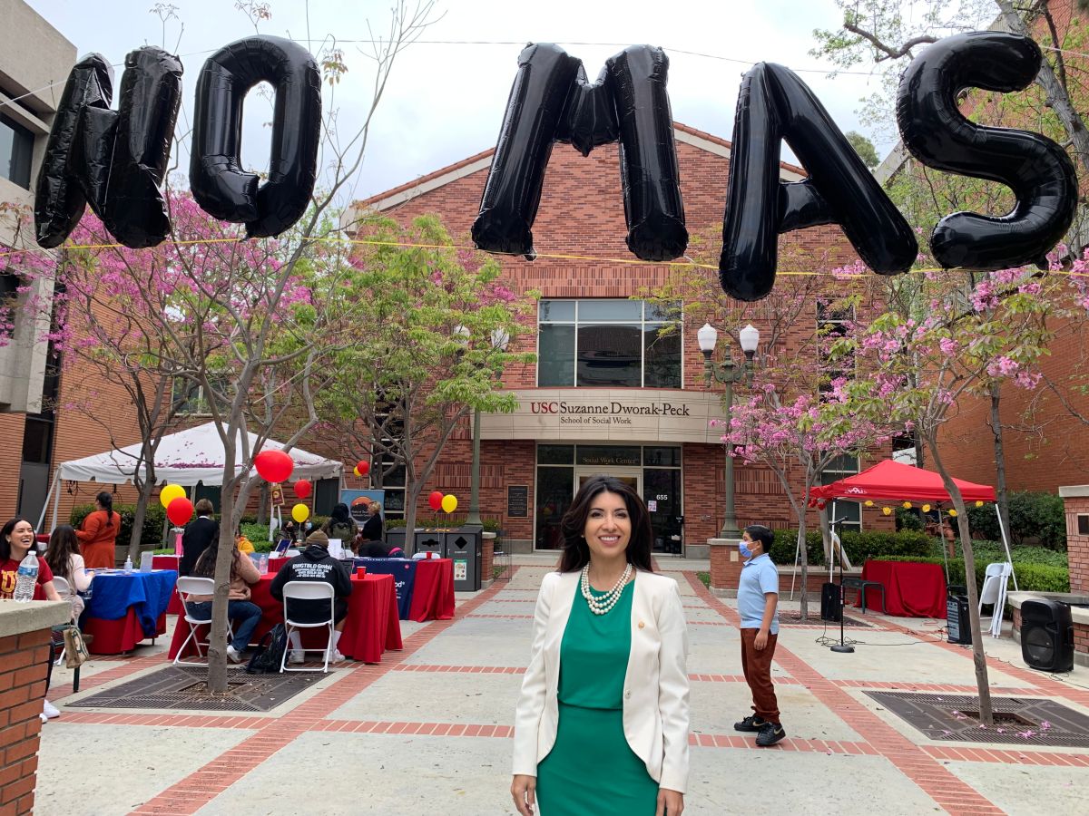 Marina Torres en campaña para ser la primera mujer fiscal de la ciudad ...