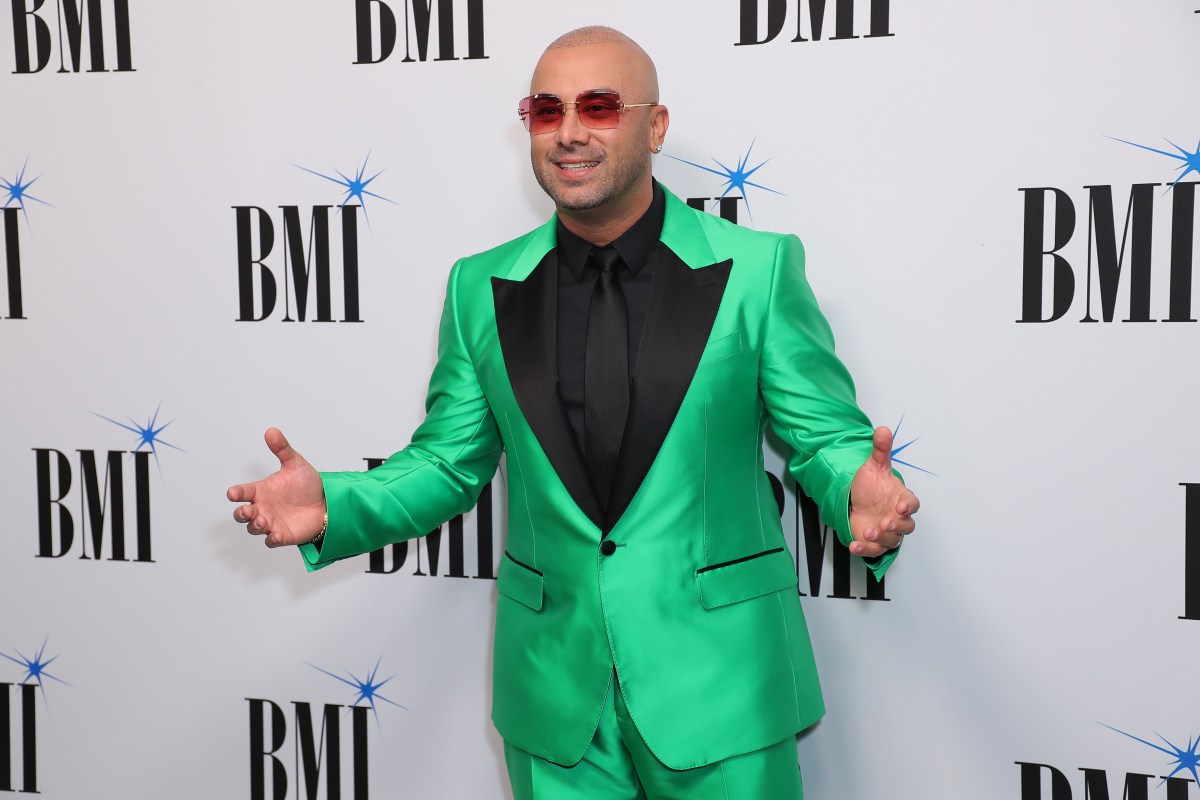 Wisin y su esposa comparten fotos de su hijo Daniel a casi cinco meses ...