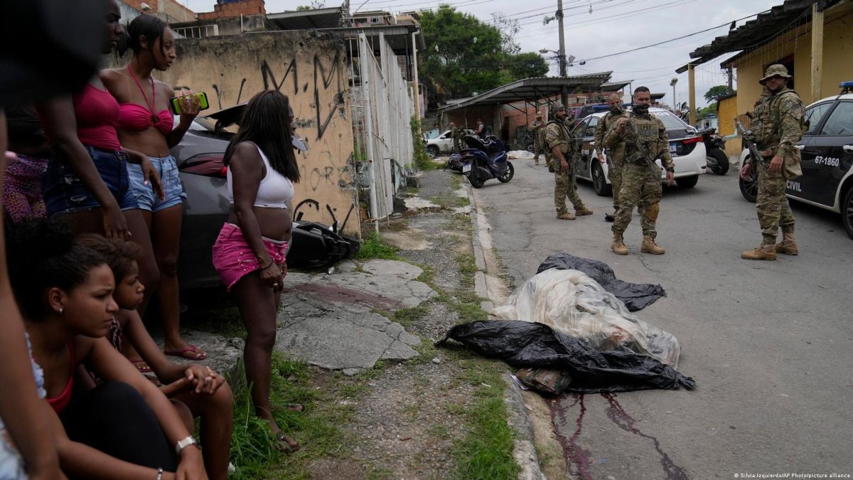 Operativo policial dejó 22 muertos en favela de Brasil, el segundo más ...