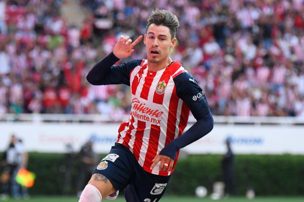 La esposa de Cristian Calderón arremete contra los futbolistas del ...