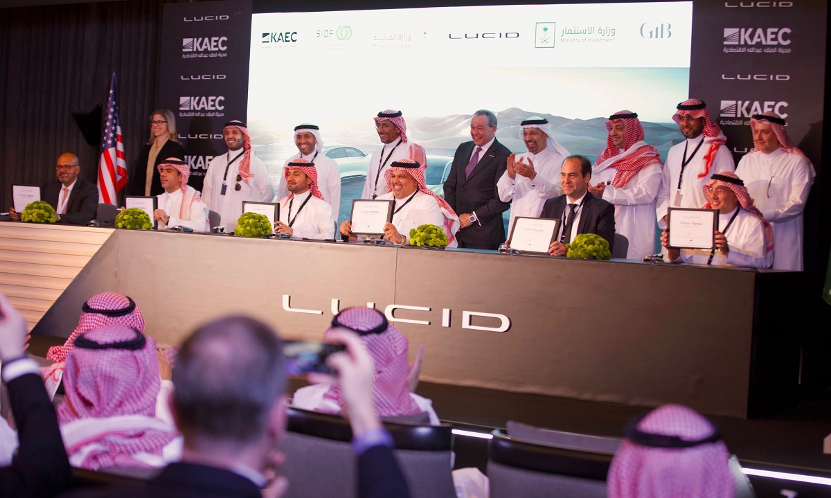 Lucid Group encara ambiciosa apuesta por la producción de autos ...