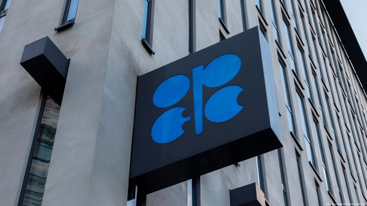 La OPEP acuerda con Rusia y otros socios acelerar la producción global ...