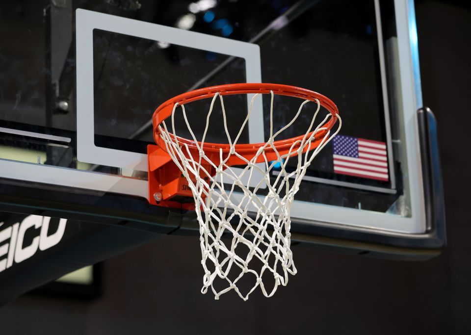 Increíble: El jugador de Basket League que salvó la vida de un referee ...