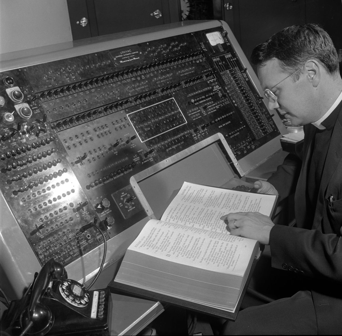 Inventos que cambiaron al mundo: UNIVAC, la primera computadora ...