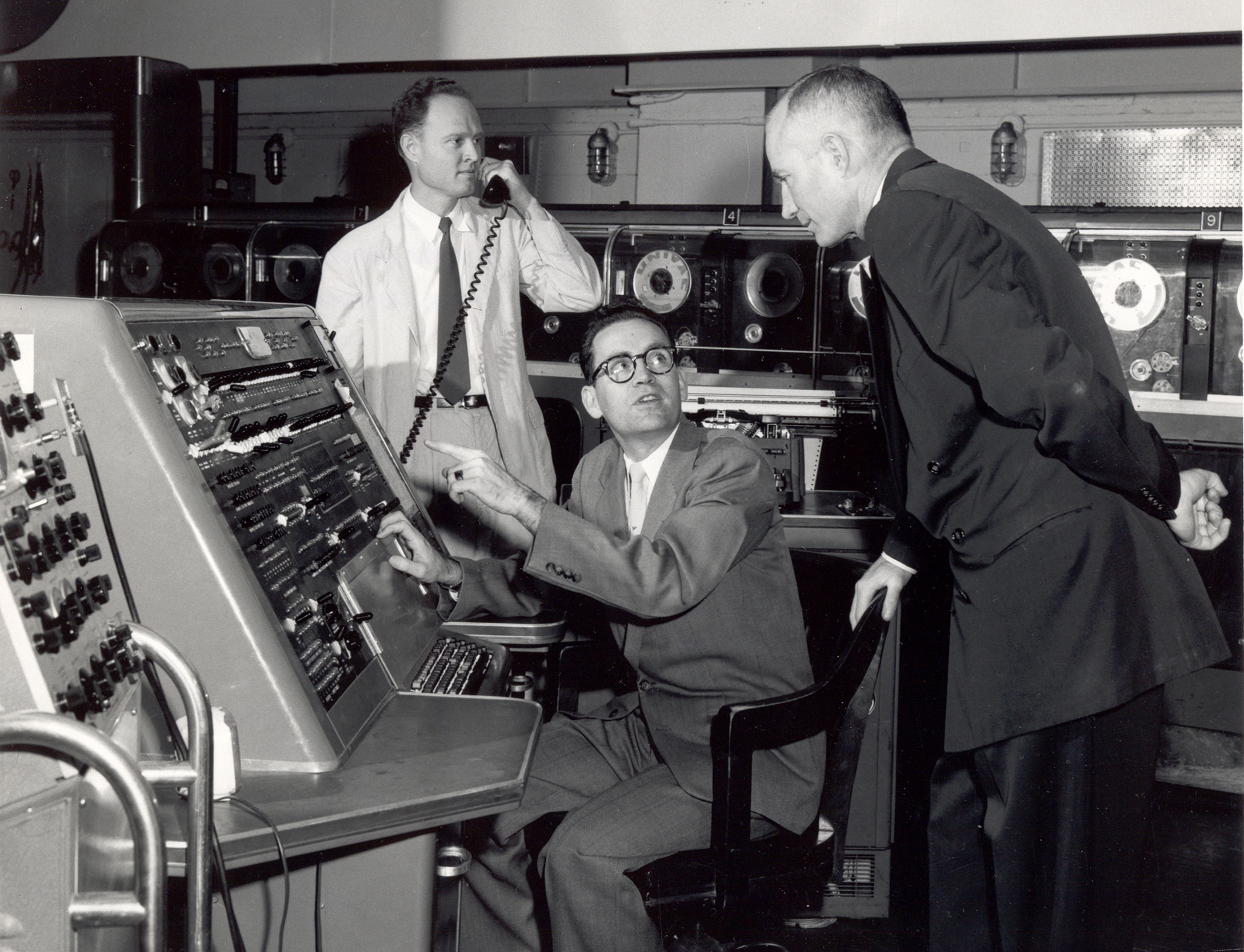 Inventos que cambiaron al mundo: UNIVAC, la primera computadora ...