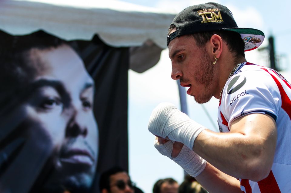 Doloroso regreso: Omar, el hijo de Julio César Chávez recibió una ...