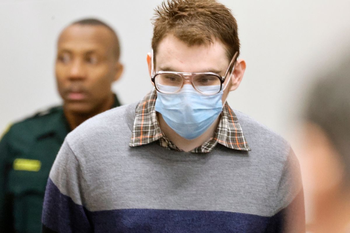 Nikolas Cruz vio un video musical sobre un tiroteo en una escuela antes ...