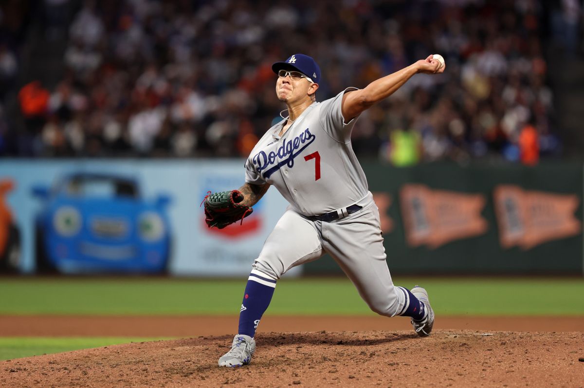 Julio Urías brilló en la lomita y lanzó un blanqueo ante los San ...