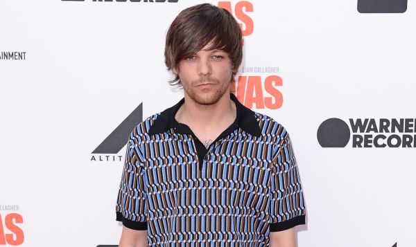 Louis Tomlinson considera que el primer álbum de One Direction “era una ...