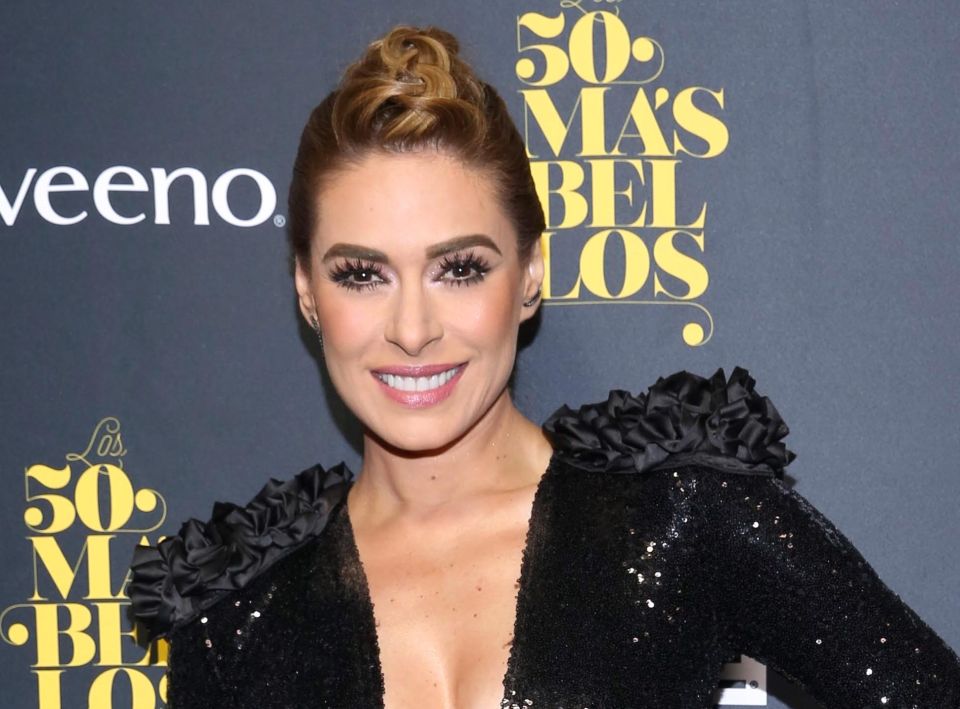 Galilea Montijo Impacta Con Foto Frente Al Espejo Con Mini Vestido Y 4201