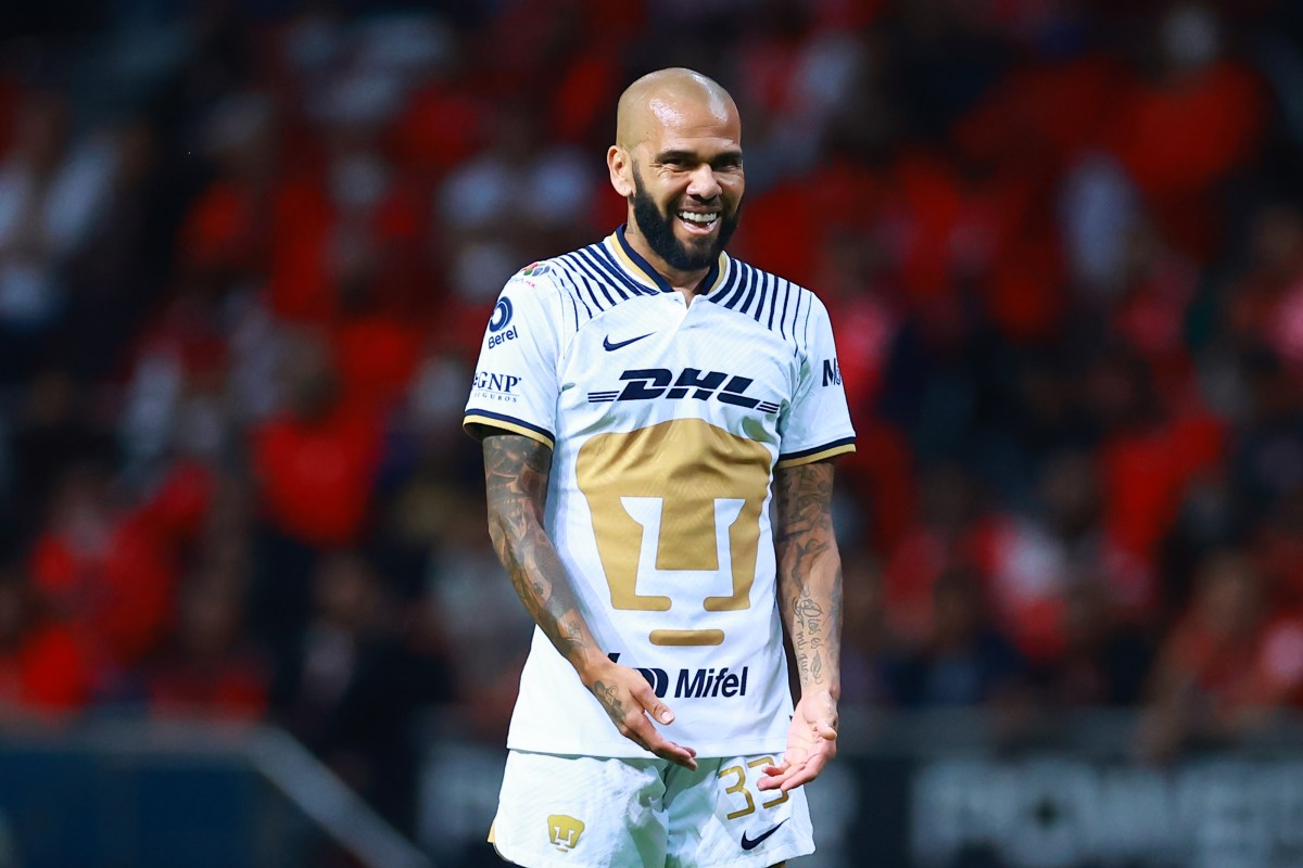 ¡Un mexicano más! Dani Alves celebró el 15 de septiembre cantando ...