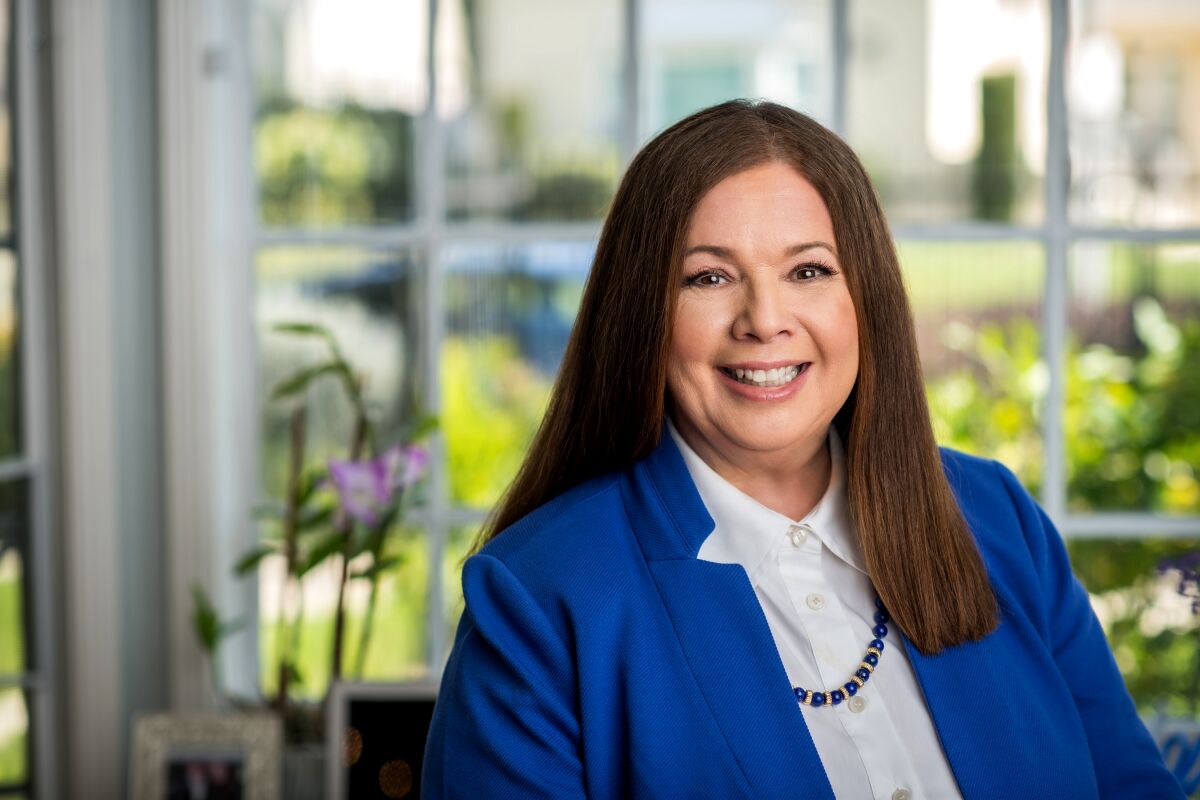 Hydee Feldstein Soto para abogada de la ciudad de Los Ángeles - La Opinión