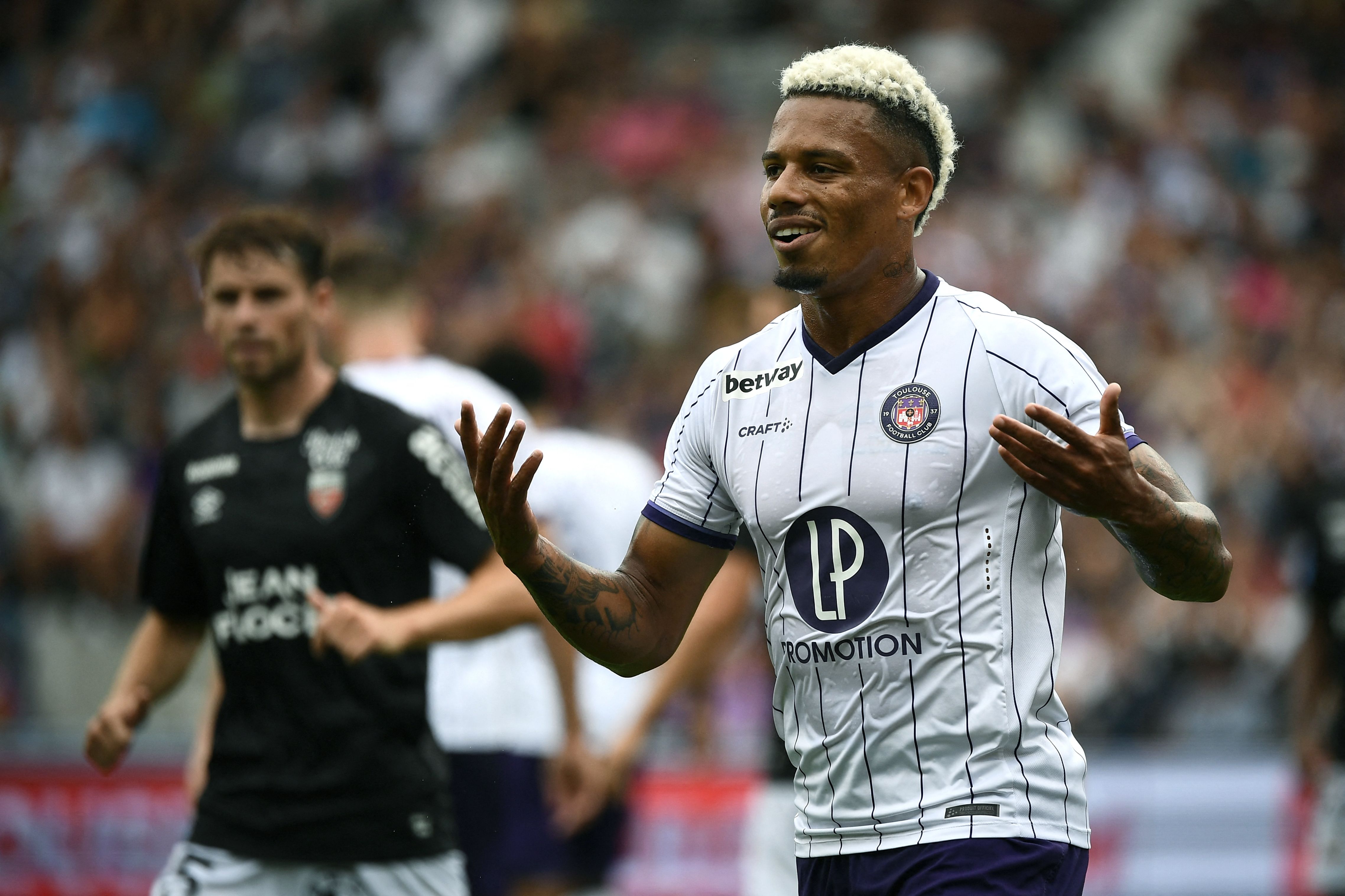 Otro caso de robo a un futbolista: esta vez la víctima fue el brasileño ...