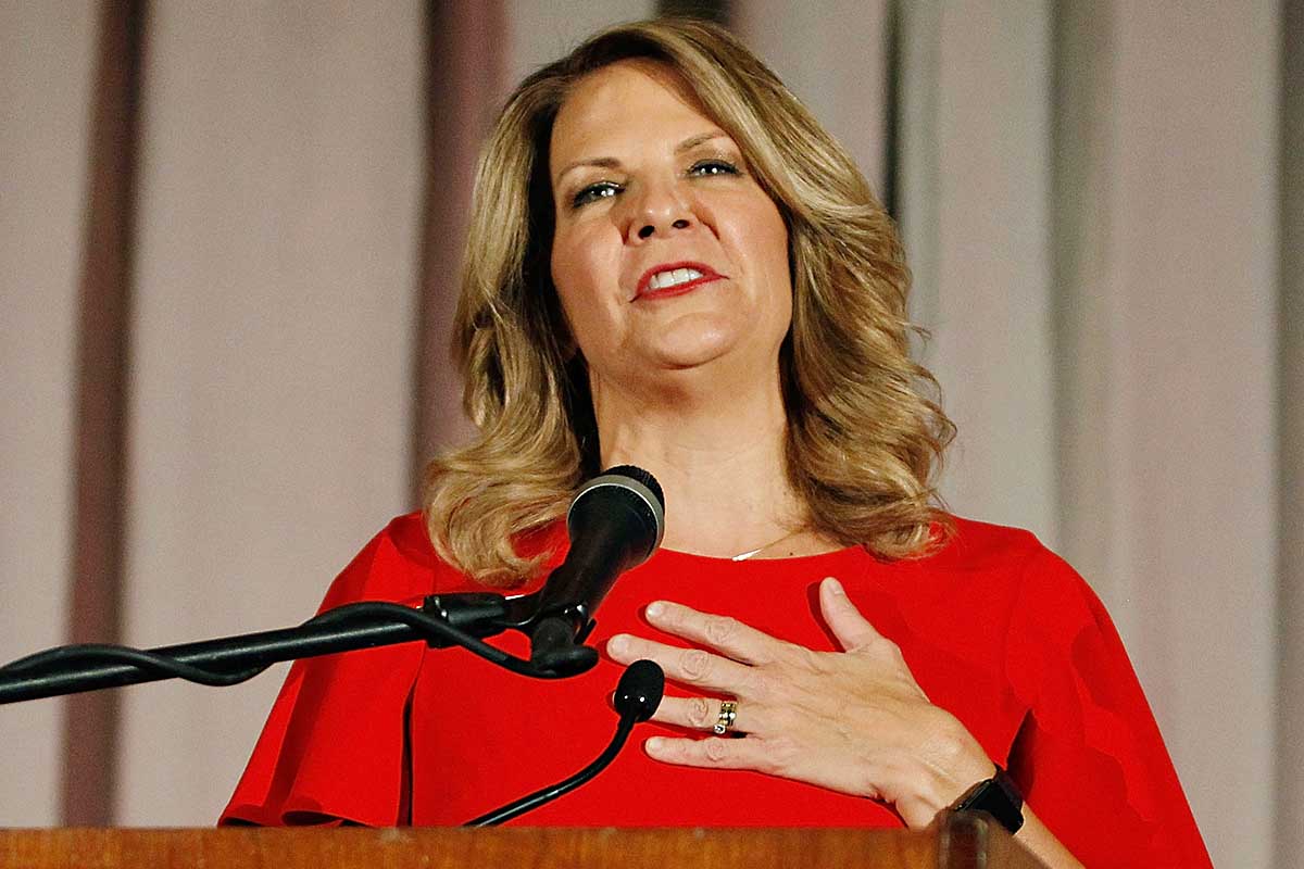 Comité del 6 de enero condena a Kelli Ward por suspender citación para ...